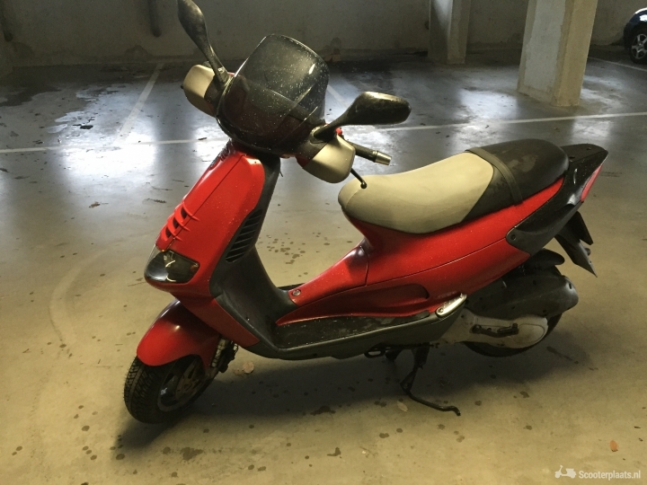 Piaggio Overig rood