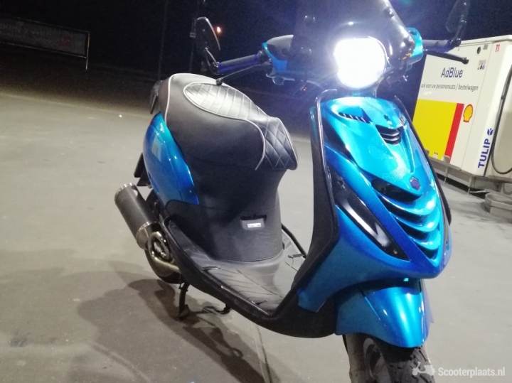 Piaggio Zip Blauw