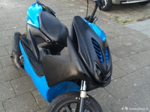 Yamaha Aerox zwart