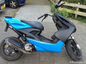 Yamaha Aerox zwart