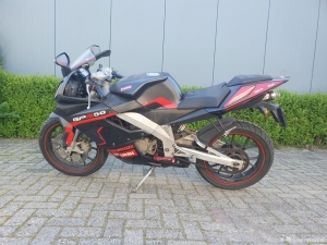 Nette Derbi schakelbrommer