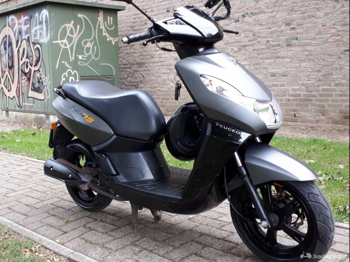 Peugeot Kisbee grijs